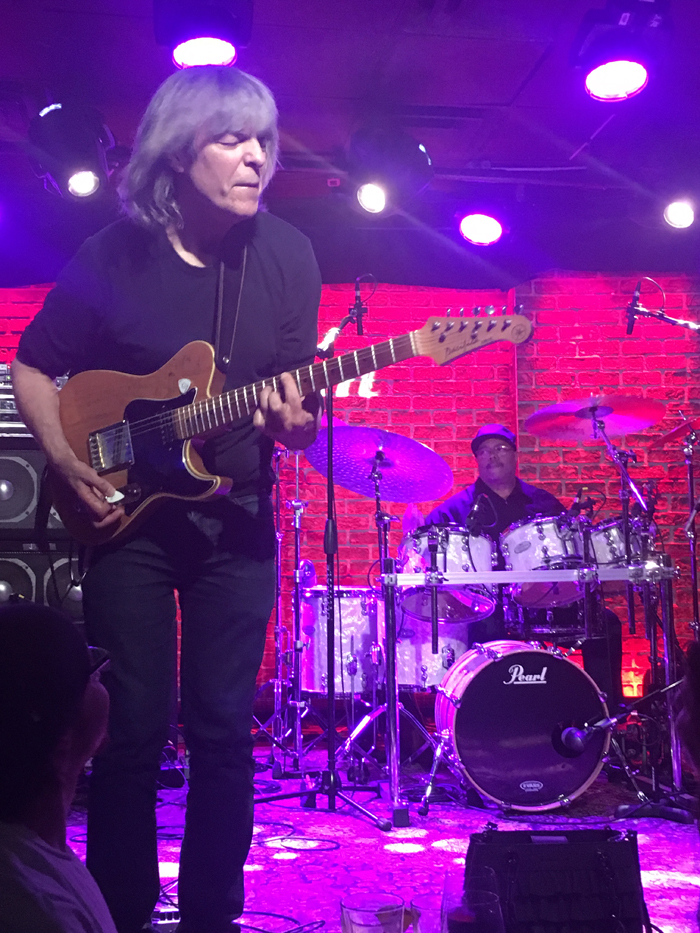 Mike Stern gets five stars for his performance at New York City's Iridium