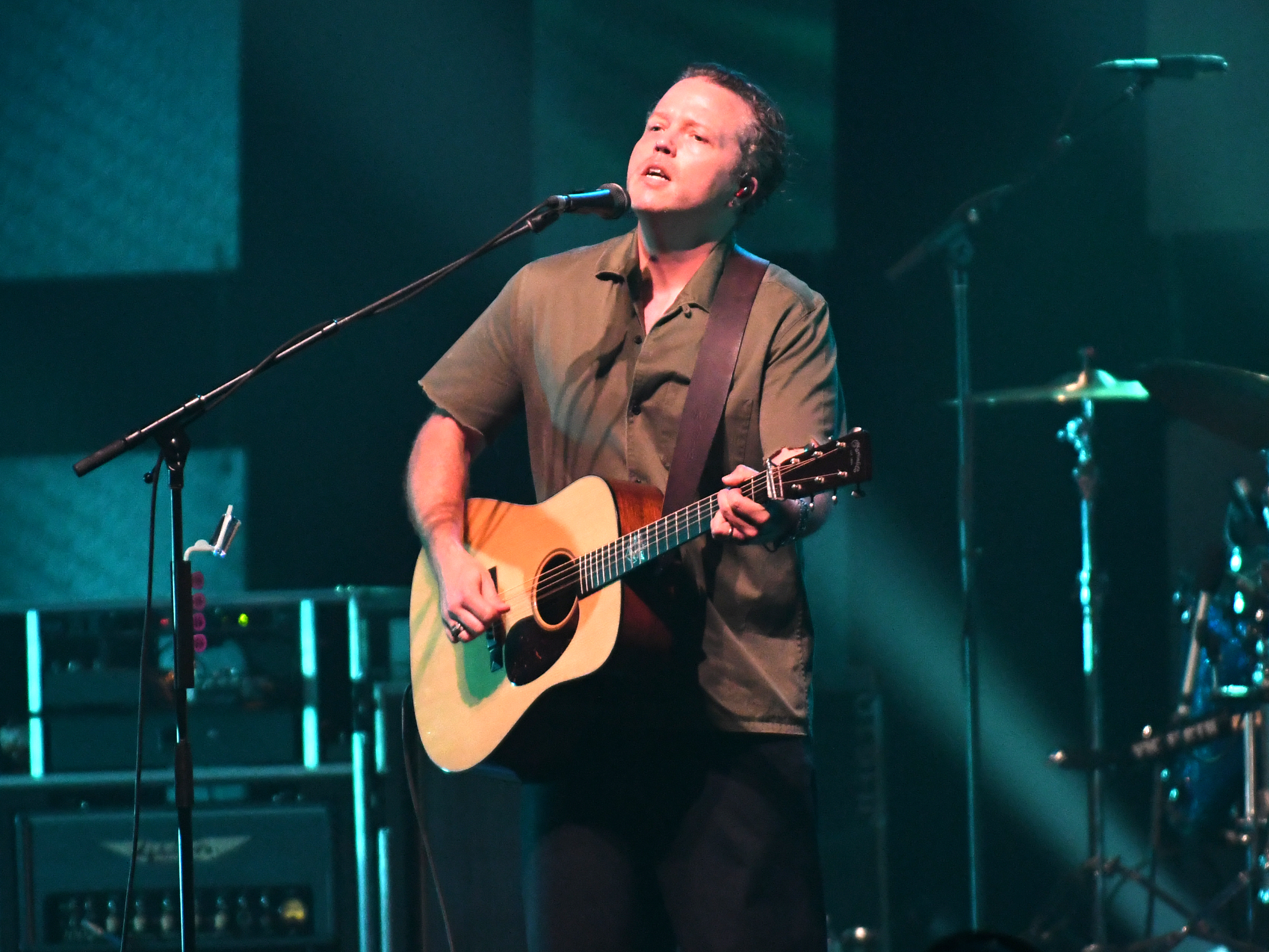 Jason Isbell injects The Met with lyrical, lively rock and roll ...