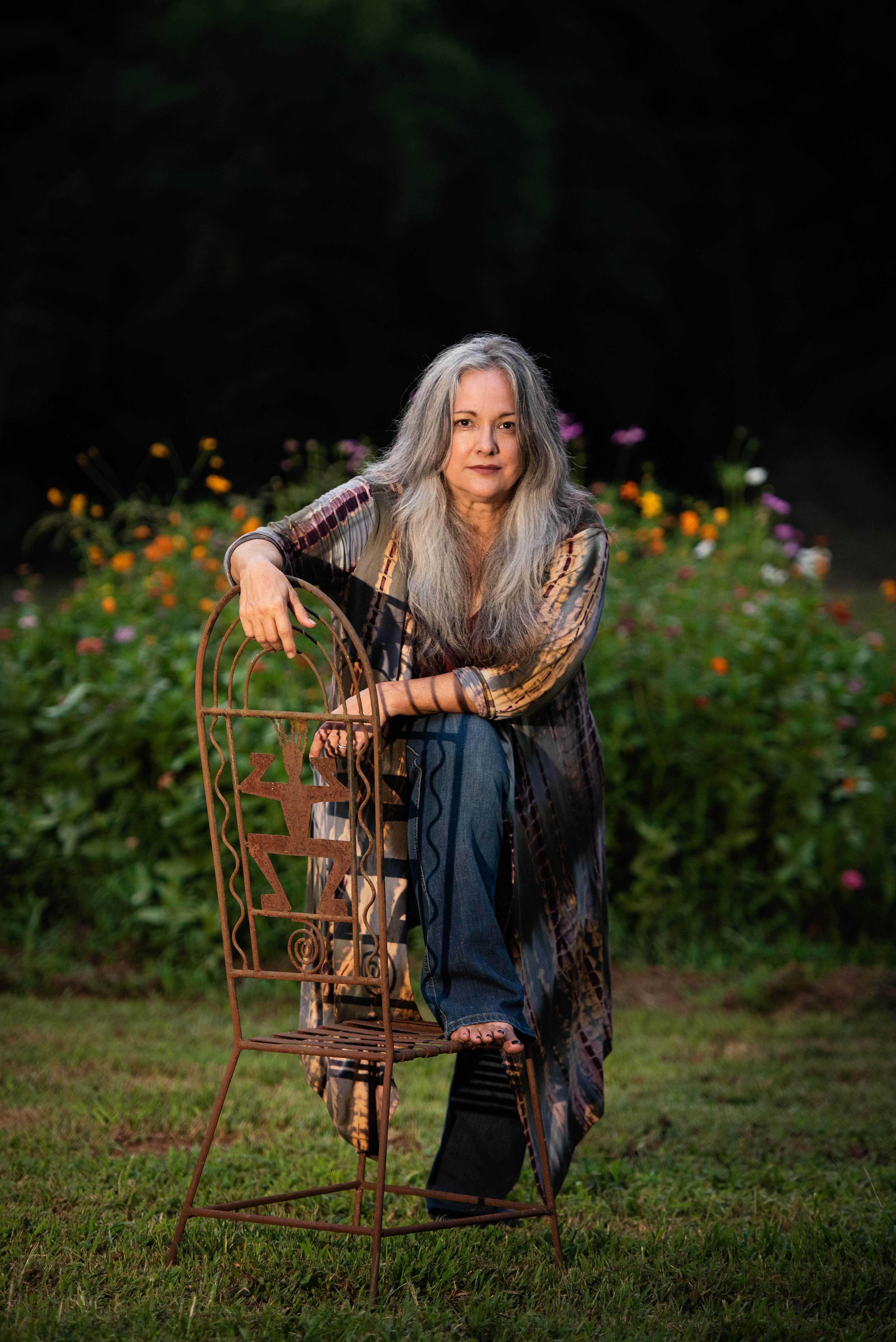 Reviewing Bo Diddley's own genre, Beth McKee's complex emotion and more
