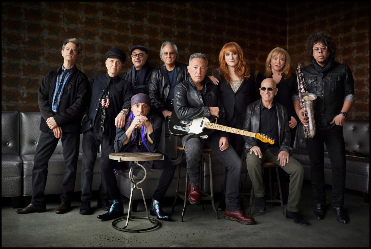 View photos of Bruce Springsteen and E Street Band's first date of 2023 ...